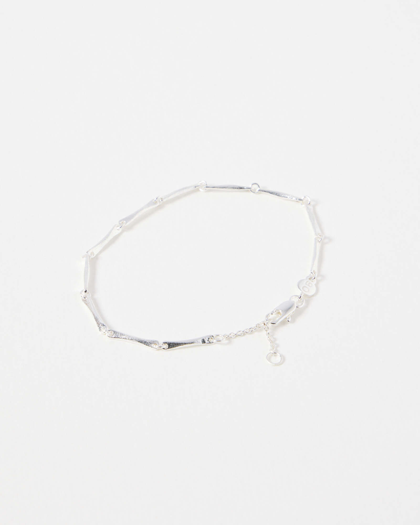 Eleanor Textured Bar Chain Bracelet | Oliver Bonas