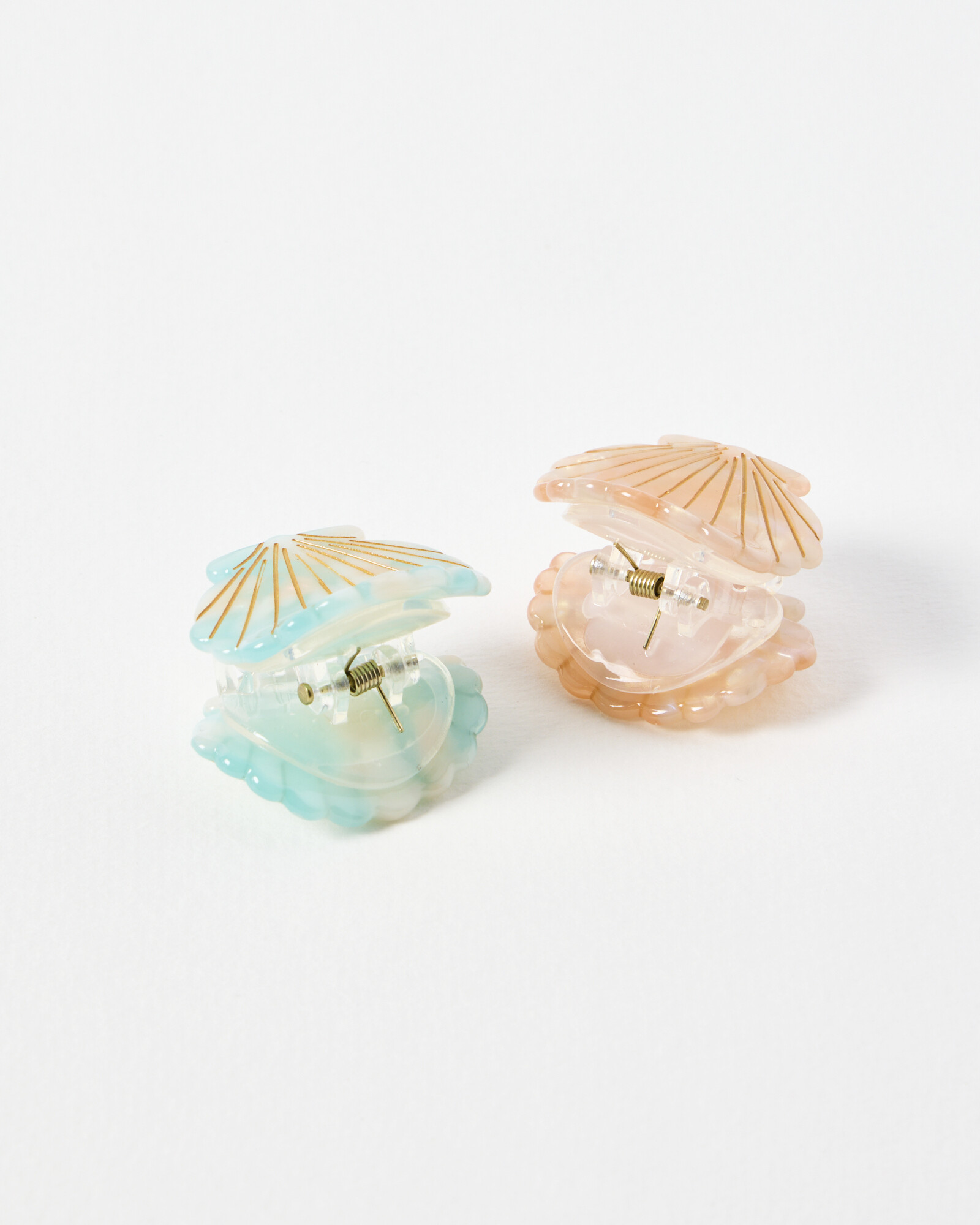 Bronte Shell Hair Claw Clips Set of Two | Oliver Bonas