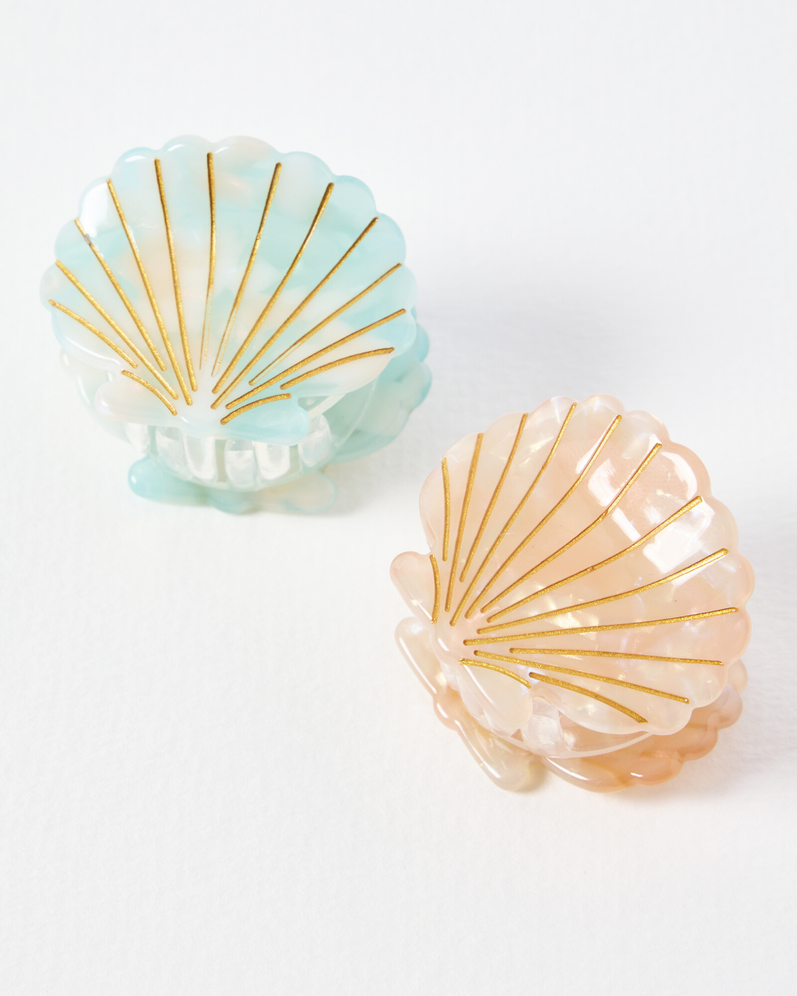 Bronte Shell Hair Claw Clips Set of Two | Oliver Bonas