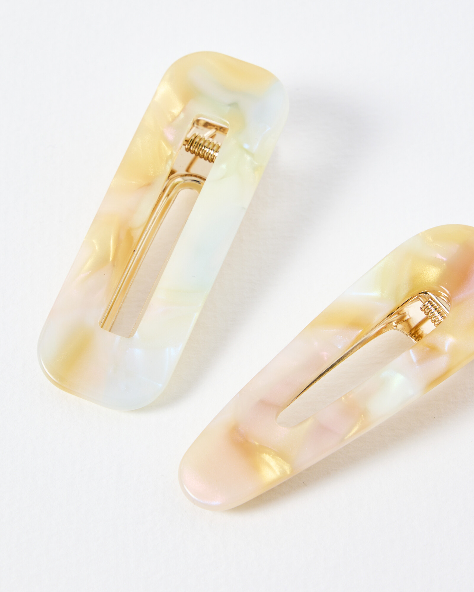 Edith Cream Resin Hair Clips Set of Two | Oliver Bonas