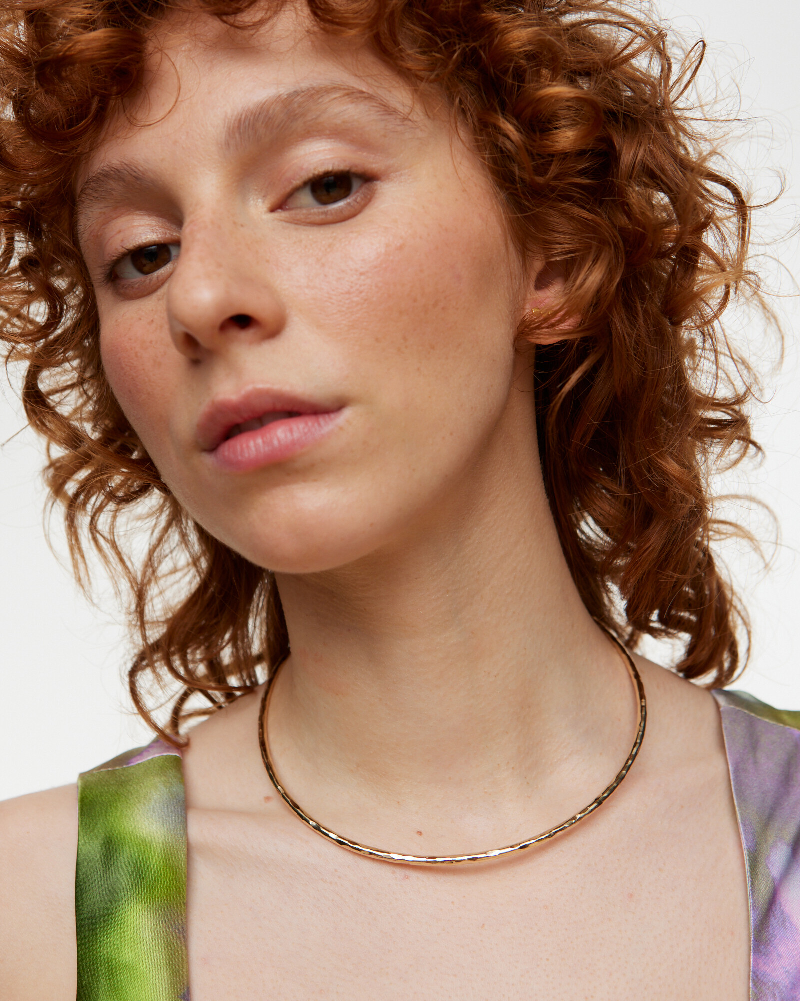 Patricia Gold Tone Bar Choker Collar Necklace | Oliver Bonas