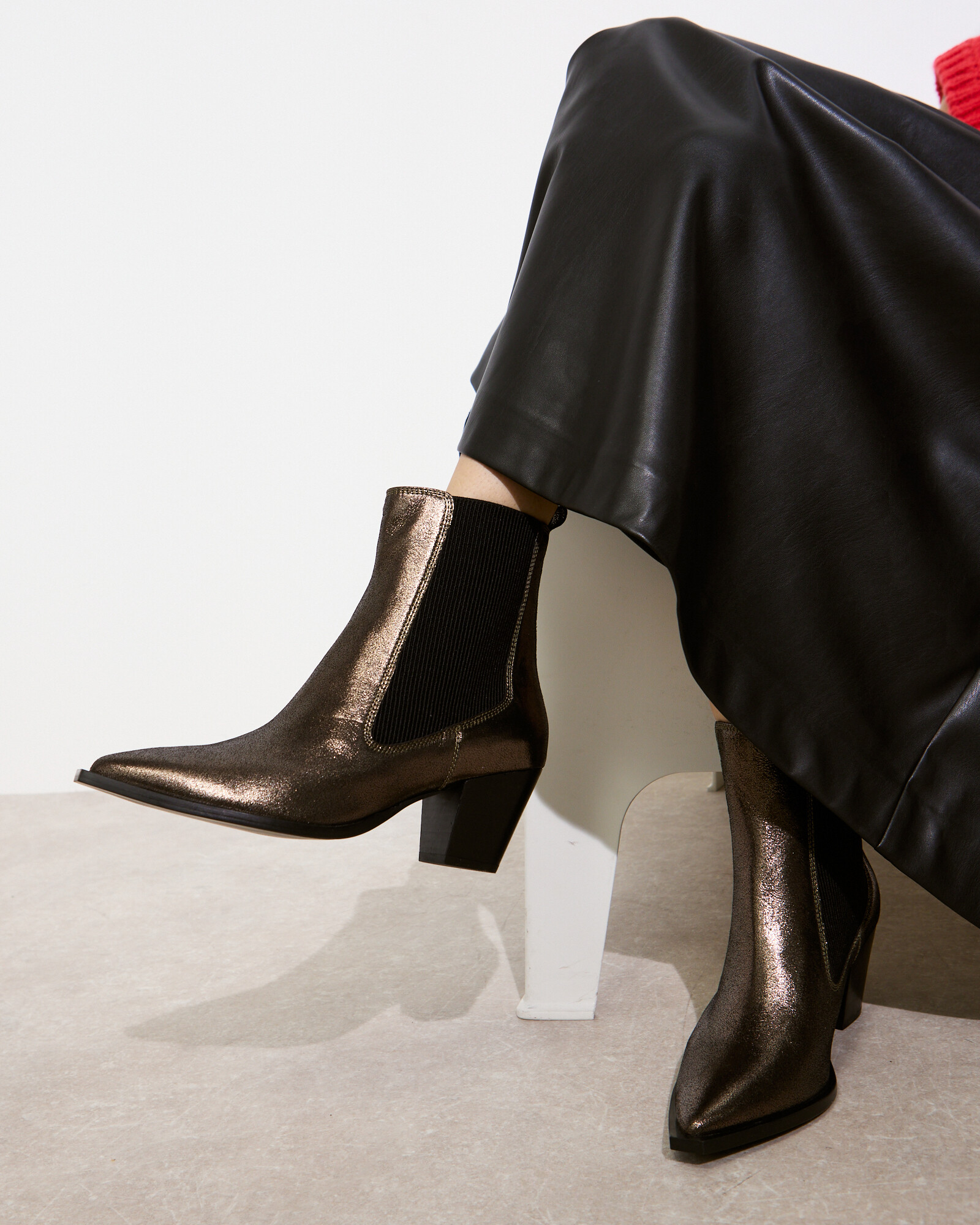 Pewter Elastic Metallic Western Cowboy Heeled Boots | Oliver Bonas