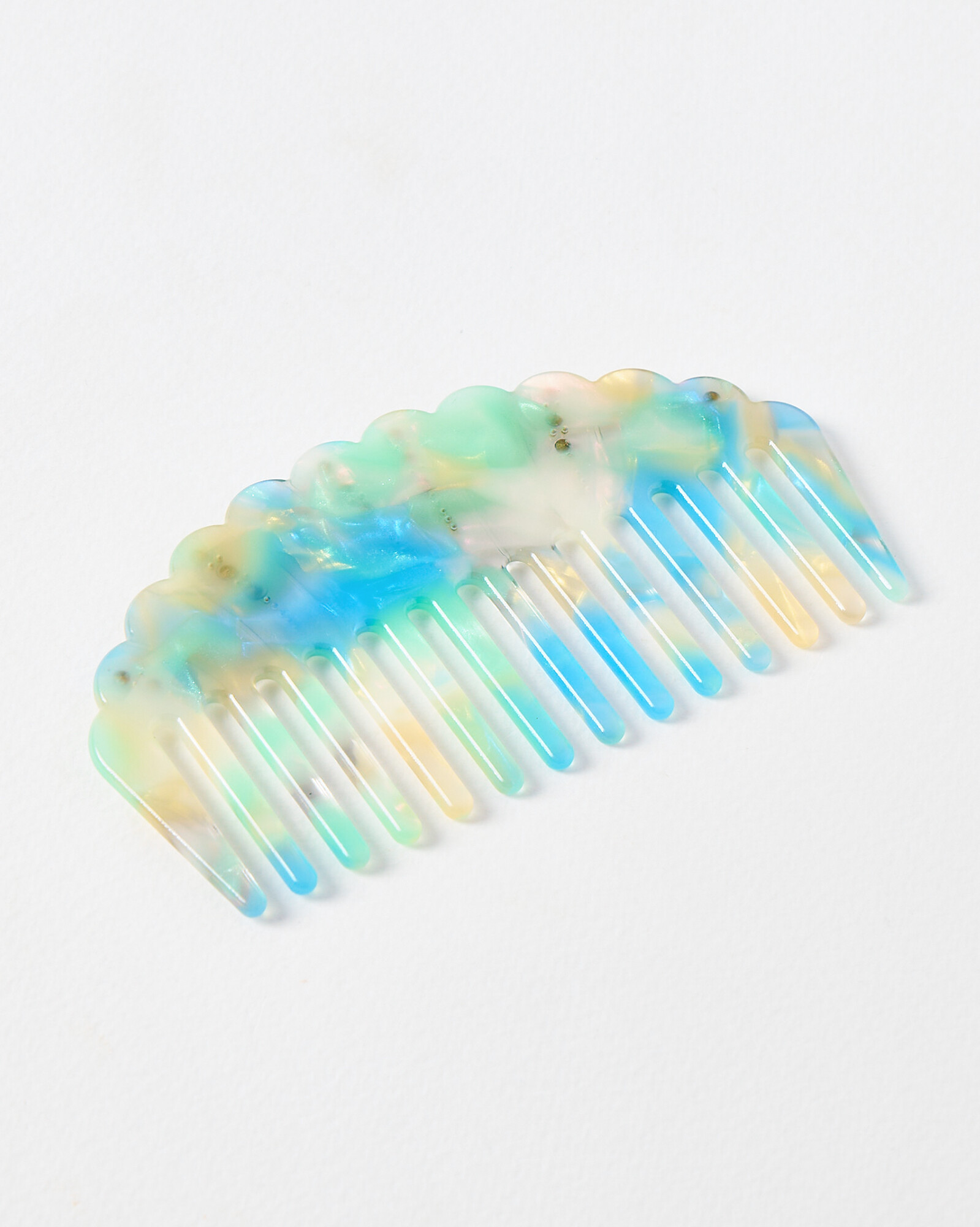 Scallop Shell Blue Hair Comb | Oliver Bonas