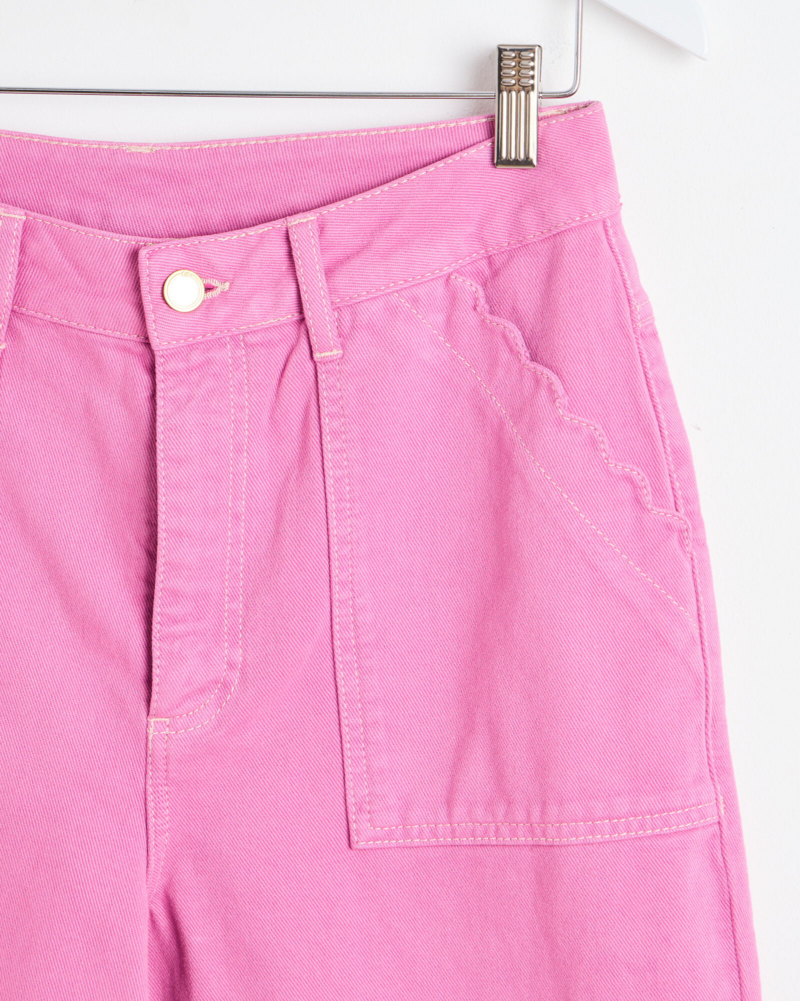 Pink Scallop Pocket Cropped Jeans | Oliver Bonas
