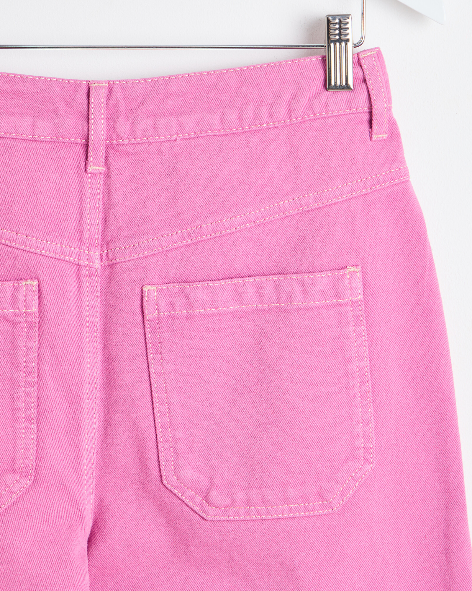 Pink Scallop Pocket Cropped Jeans | Oliver Bonas