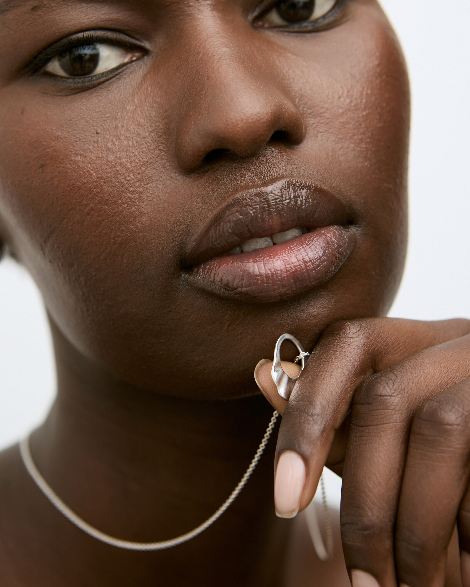 Irwyn Ripple Loop Silver Pendant Necklace | Oliver Bonas