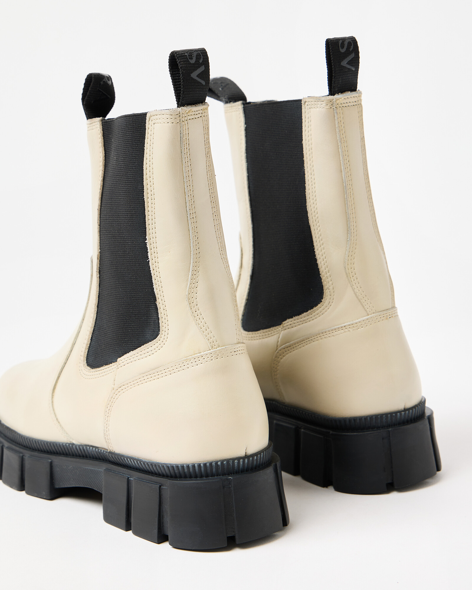 Asra Beacon White Chelsea Boots | Oliver Bonas