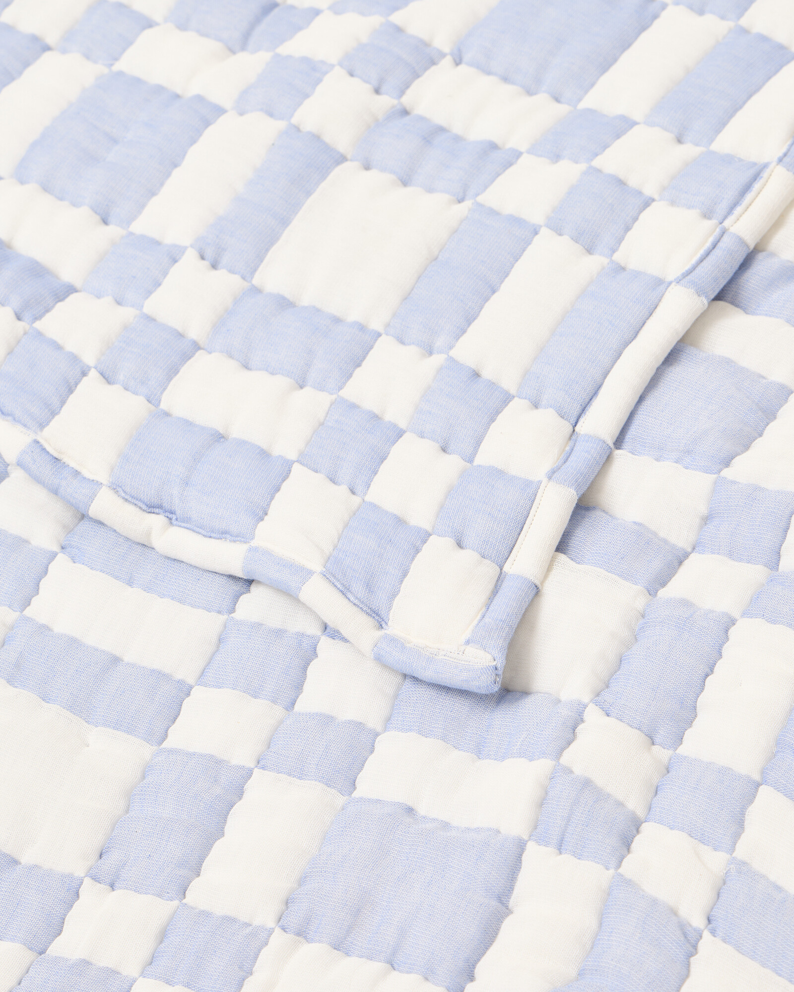 Blue Chequerboard Patchwork Cotton Quilt | Oliver Bonas