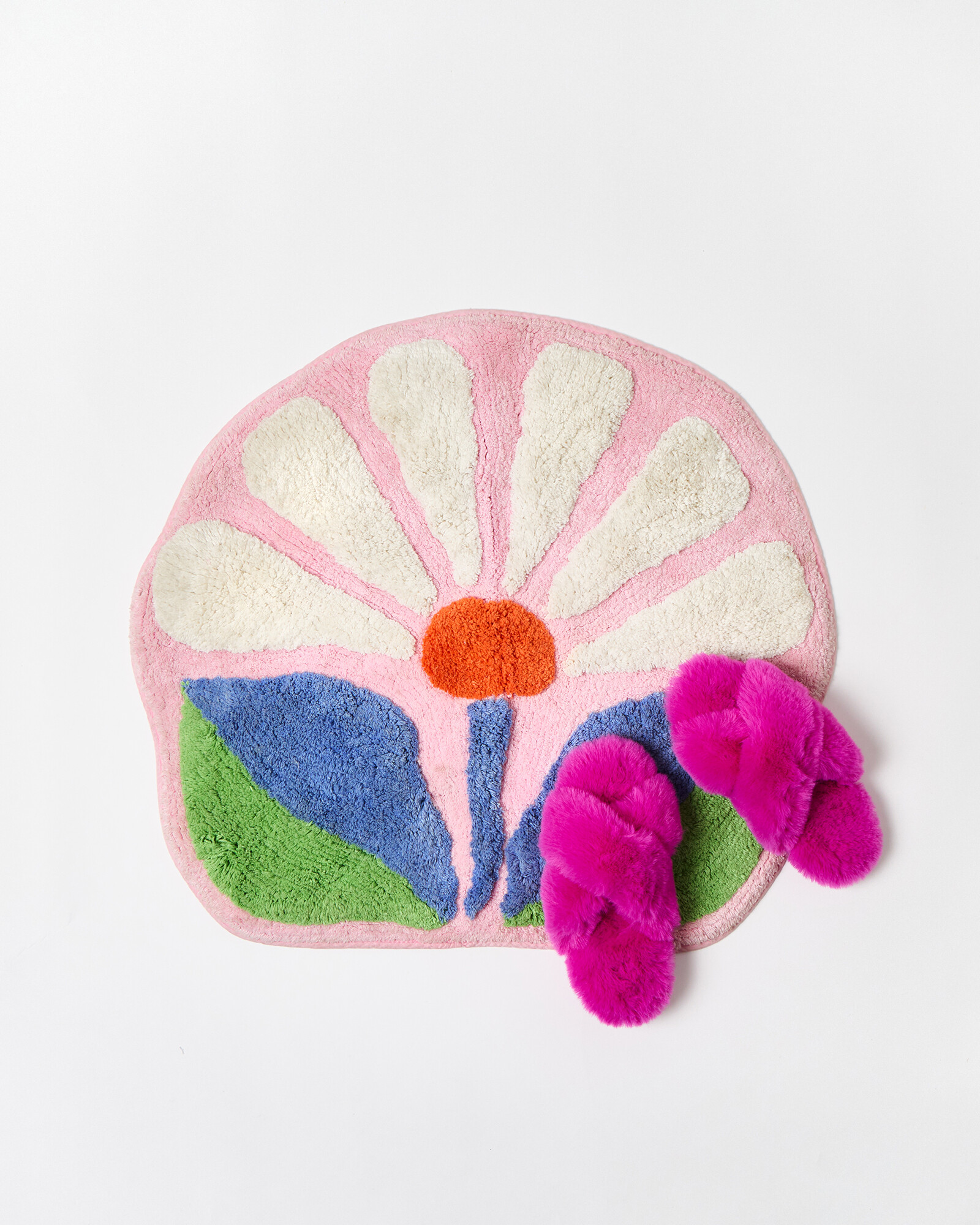 Flower Pink Round Bath Mat | Oliver Bonas