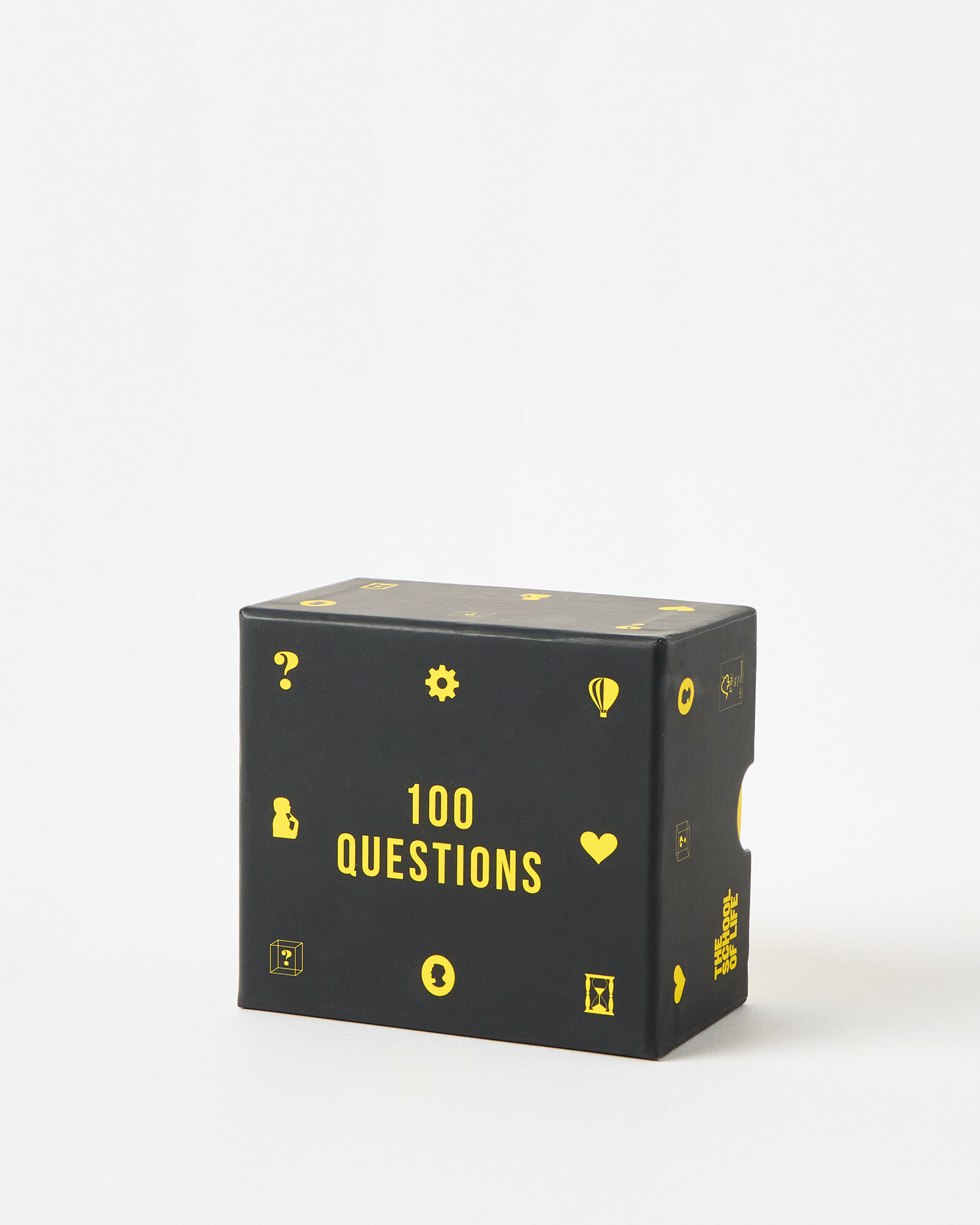 100 Questions Card Game | Oliver Bonas