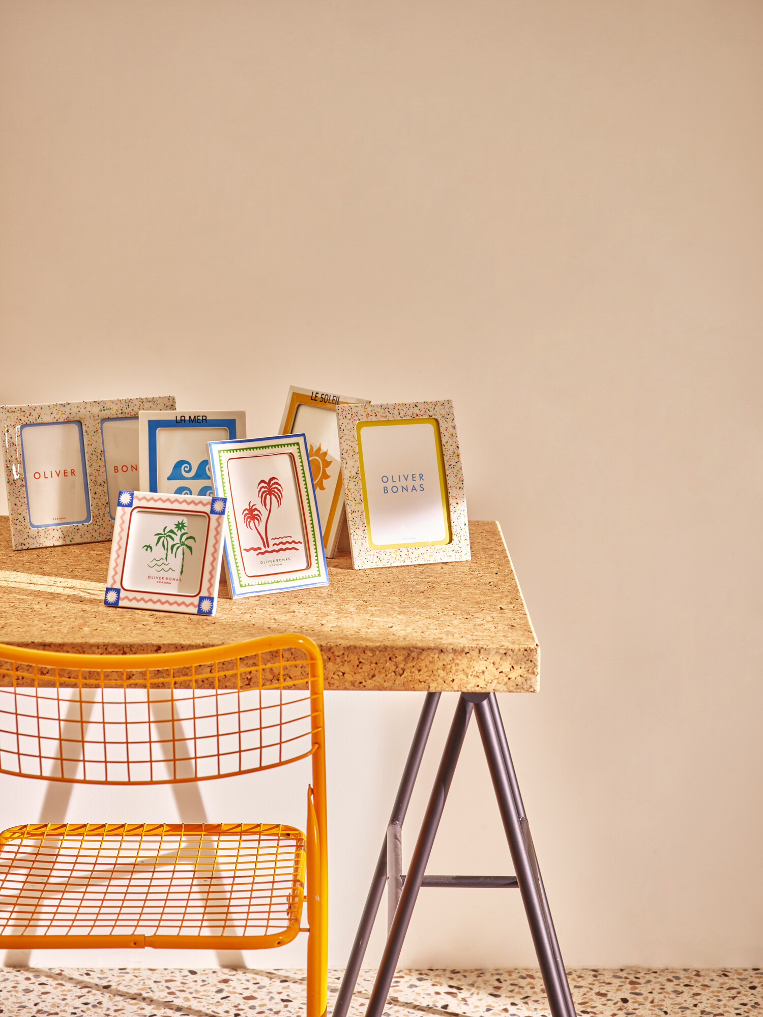 Wini Speckle Ceramic Photo Frame 5x7" | Oliver Bonas