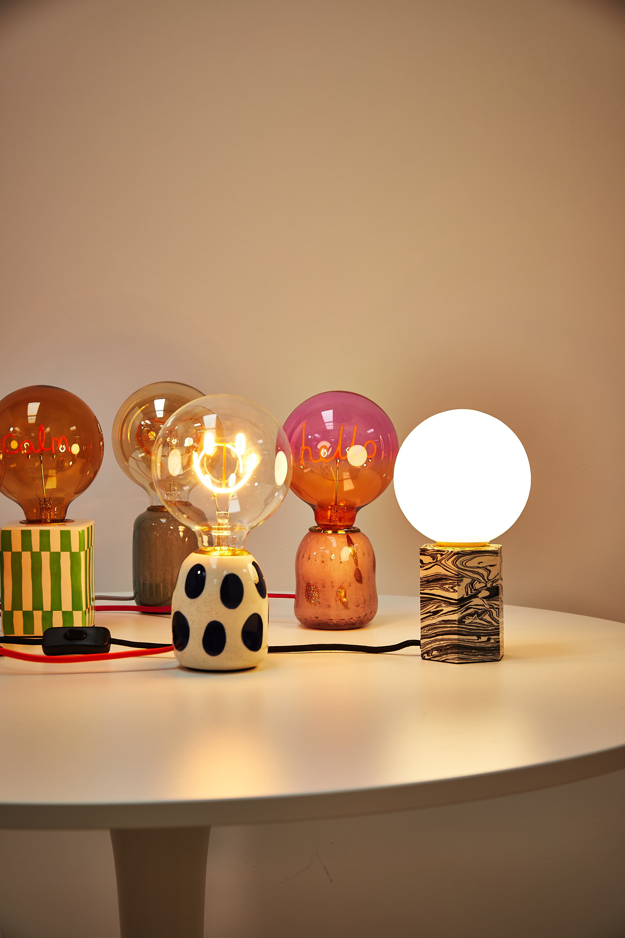 Swirl White Glass E27 300lm LED Light Bulb | Oliver Bonas