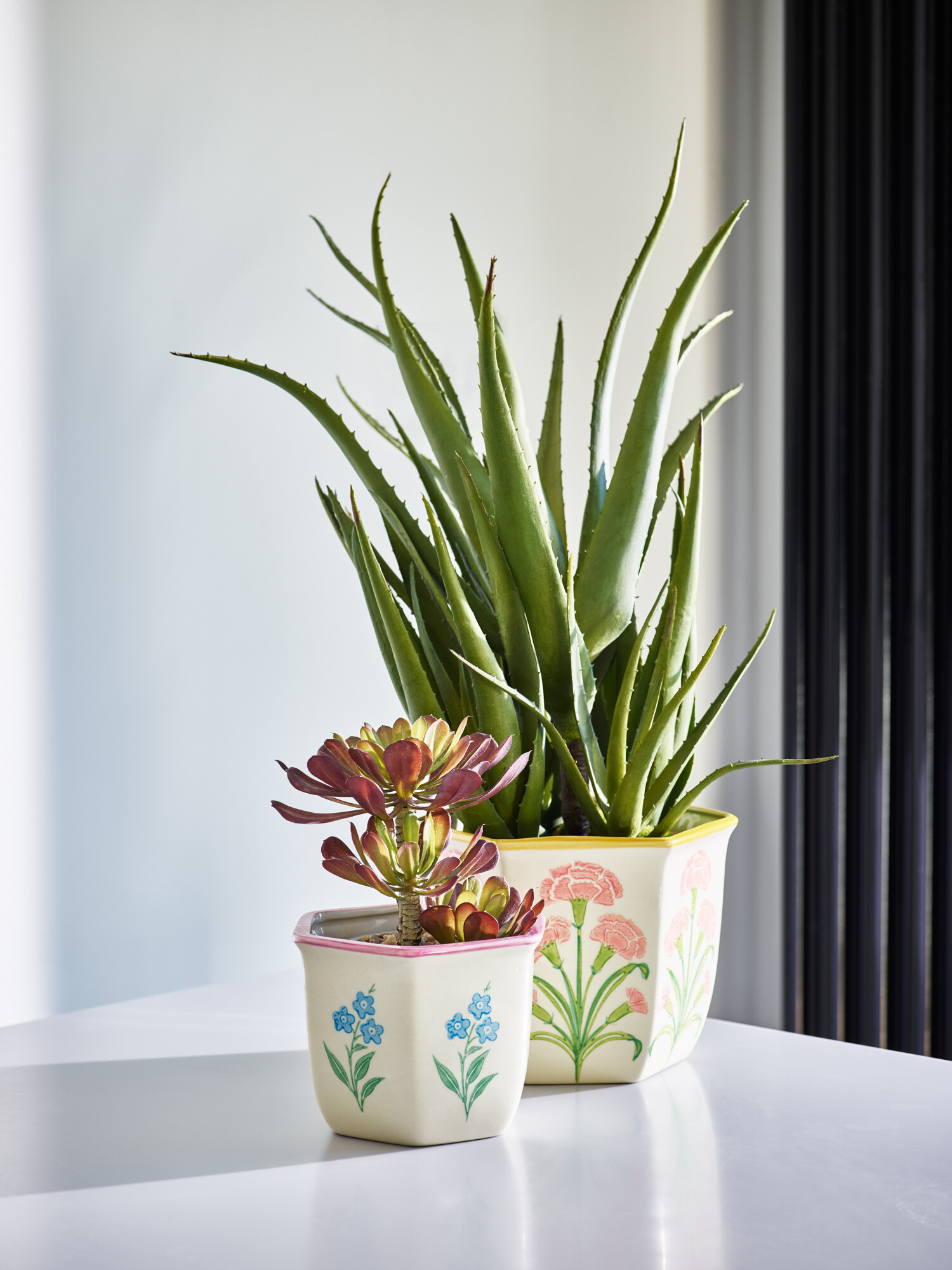Secret Garden Floral Ceramic Plant Pot Medium | Oliver Bonas