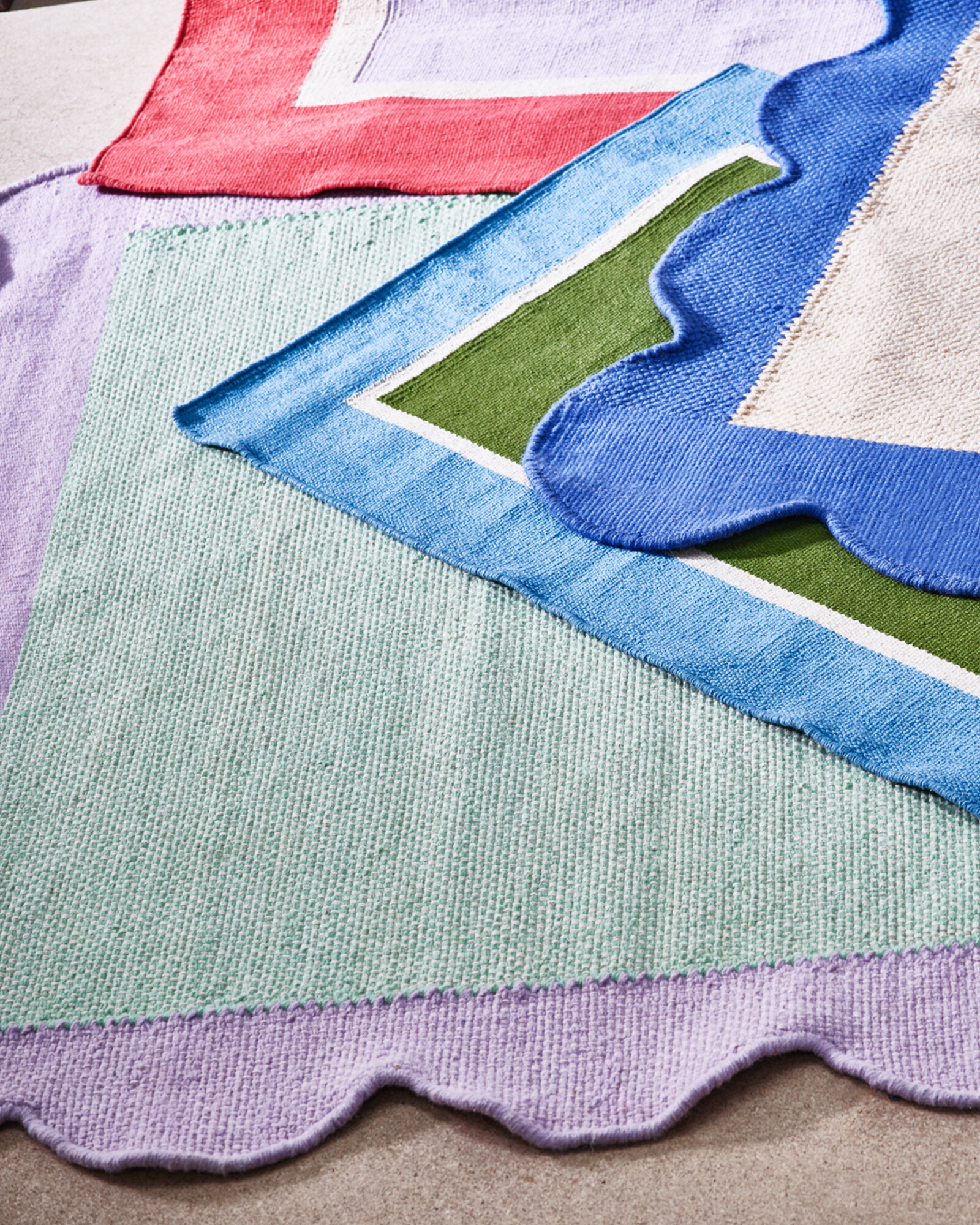 Cecily Handwoven Scalloped Green Rug 140x200 | Oliver Bonas