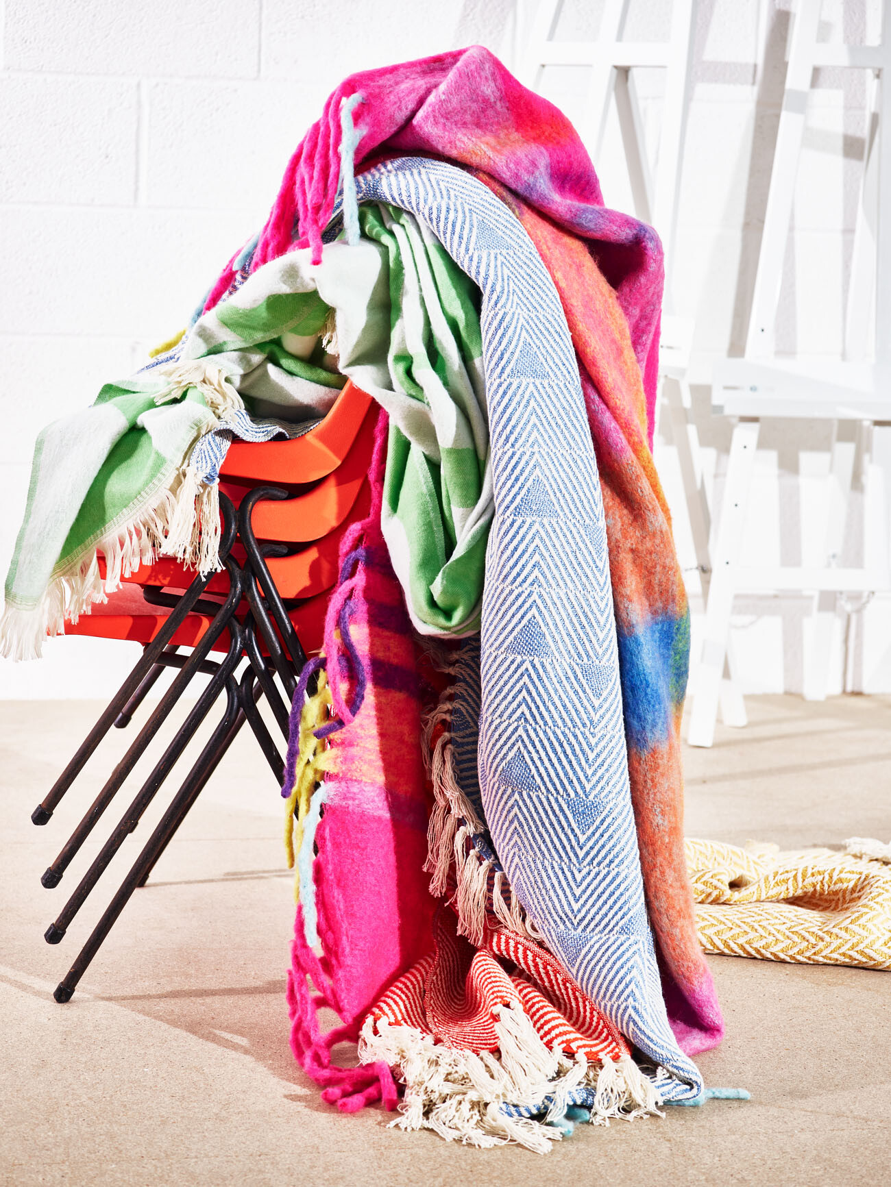 Green Geometric Jacquard Throw | Oliver Bonas