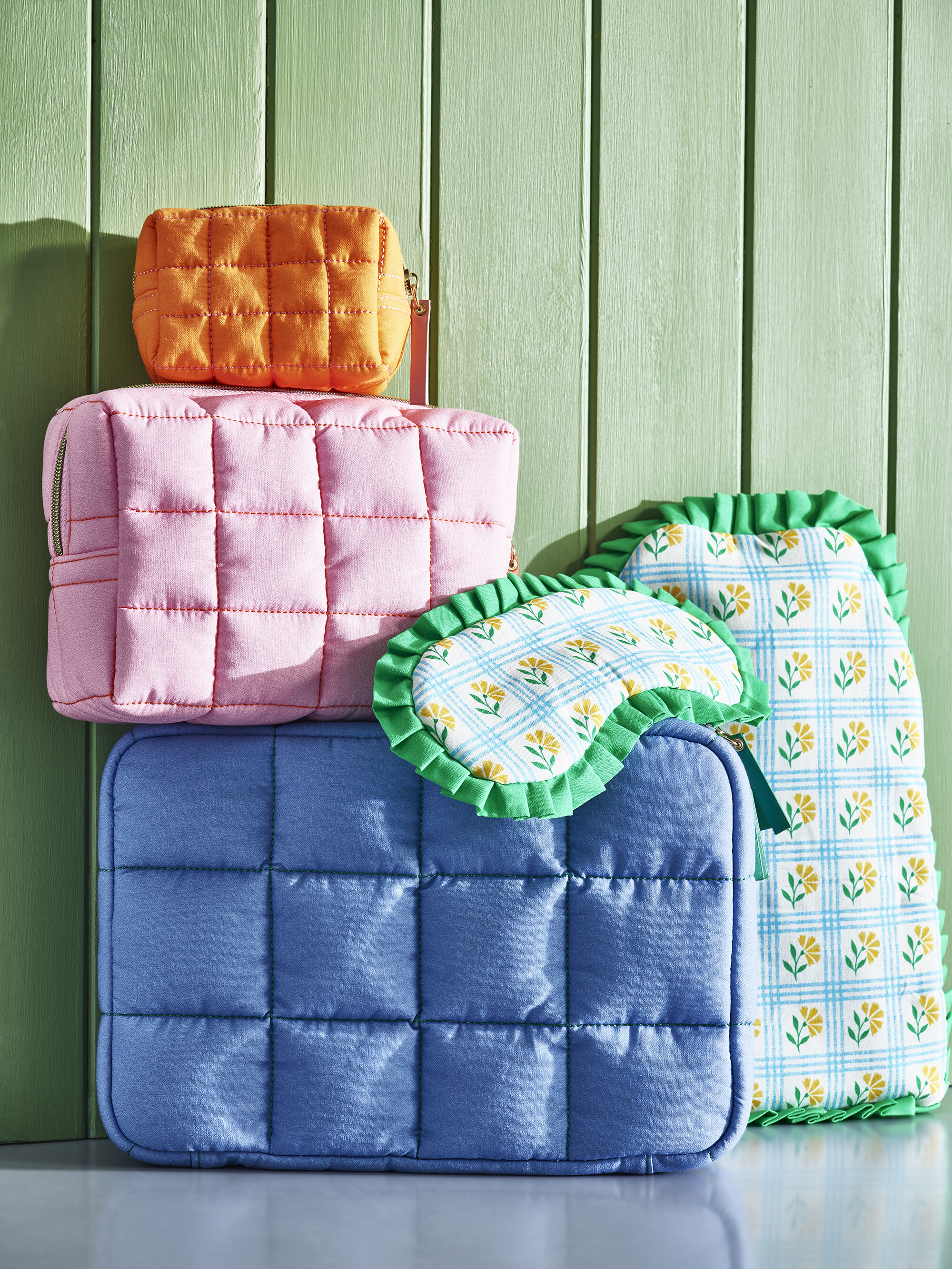 Carrie Blue Fold Out Make Up Bag Large | Oliver Bonas