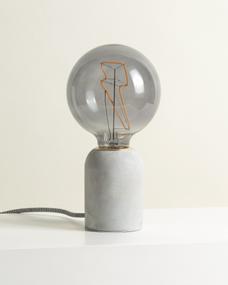 Hato E27 150lm 2W Heart LED Light Bulb | Oliver Bonas